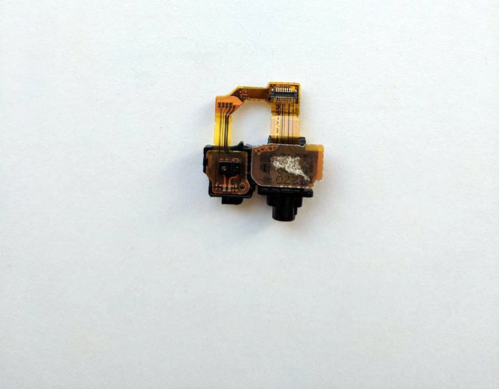 Шлейф Sony C6902 L39h Xperia Z1, C6903, C6906, C6943 с гнездом наушников, c датчиком приближения ...