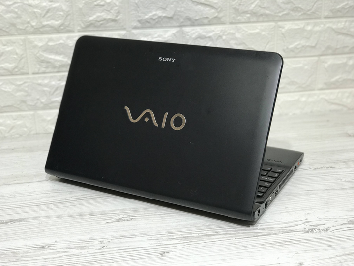 БУ Ноутбук Sony VAIO SVE151J11M 15.6 Intel i3-3110M 4 RAM 500 HDD ...