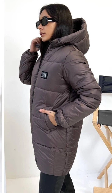 Теплая курточка удлиненная стеганая с капюшоном на молнии шоколадный 42 ...