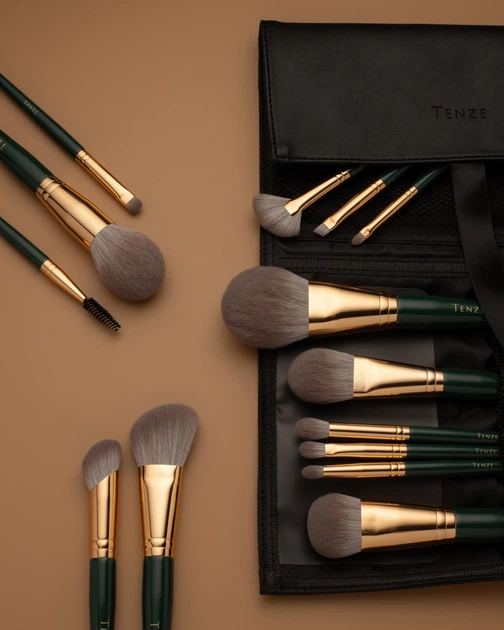 Набор кистей для макияжа Tenze 14 шт из кукурузного ворса с чехлом на ...