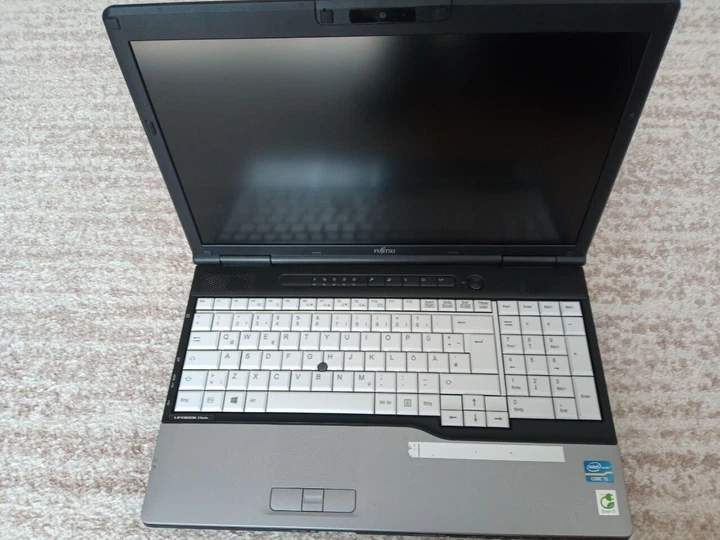 Ноутбук Fujitsu LifeBook E782 / 15.6" (1366x768) TN / Intel Core i5 ...