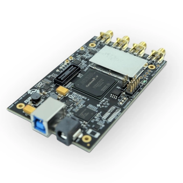 SDR трансивер Nuand bladeRF 2.0 micro xA4 47МГц - 6ГГц – фото, отзывы ...