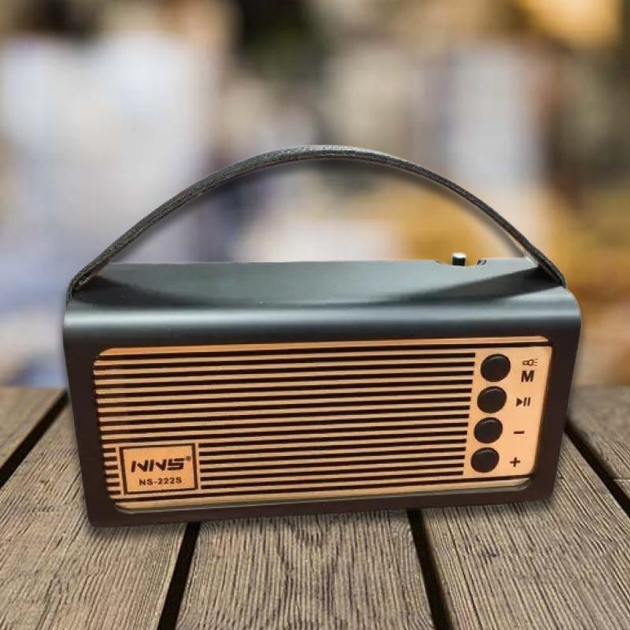 Радиоприемник FM радио проигрыватель с солнечной батареей и LED фонарем ...
