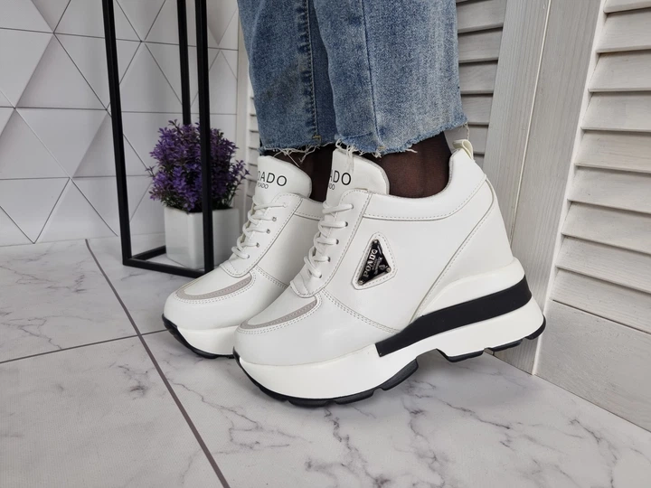 Сникерсы кроссовки на танкетке с платформой белые демисезон 36 (23 см ...