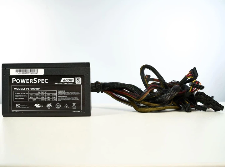 Блок живлення PowerSpec 600W (PS-600WF) – фото, відгуки, характеристики ...