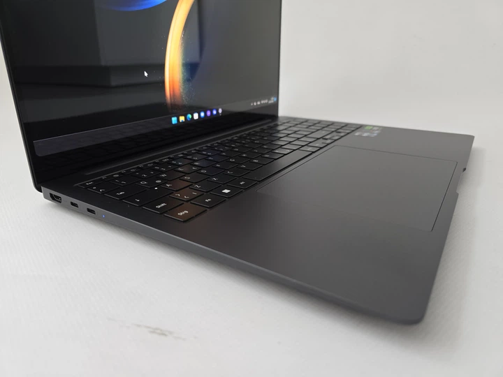 Samsung Galaxy Book 3 Ultra 16 2023 (960XFH-XA4) I9 13900H/RTX 4070/RAM ...