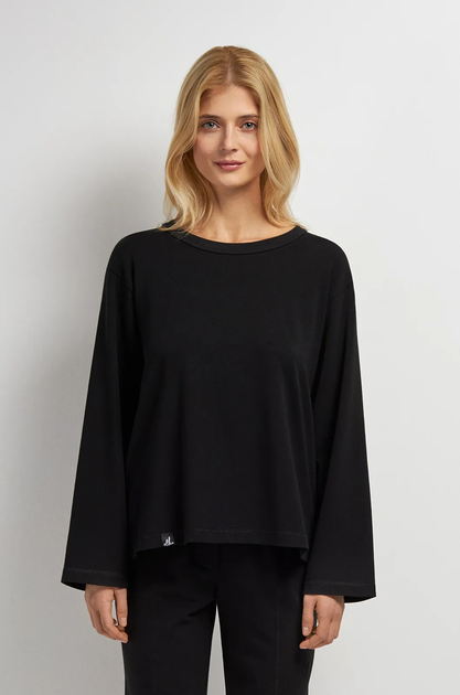 Жіночий чорний джемпер з U-подібним вирізом S BASIC 07/16/02SBlack ELLEN – Брендовий одяг | ROZETKA