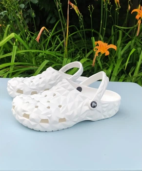 Надлегки Crocs Classic Geometric Clog white m10\w12 43-44 арт.209563 ...