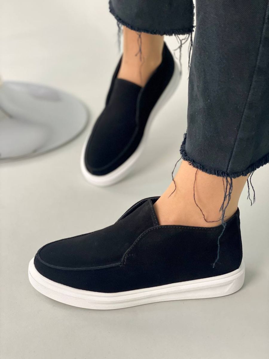 Лофери жіночі замшеві чорні на білій підошві 9914д 36 9914д 36 від продавця Gelatto в