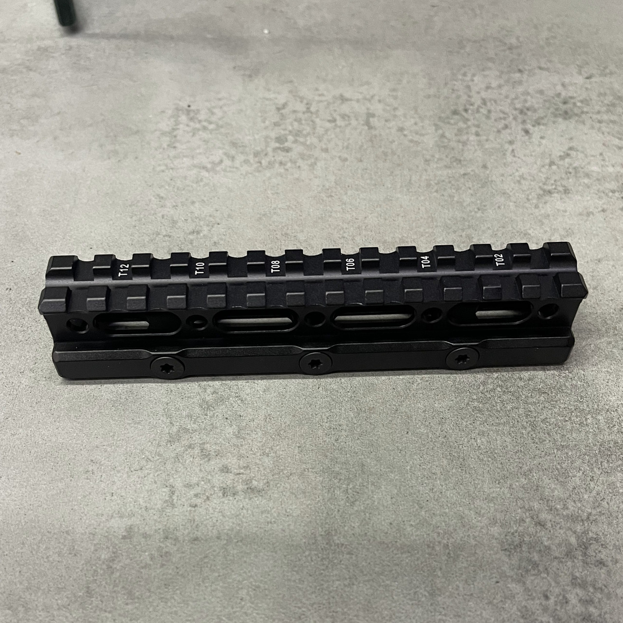 Компенсатор высоты Leapers UTG Universal, H: 21 мм, L: 140 мм, 13 ...