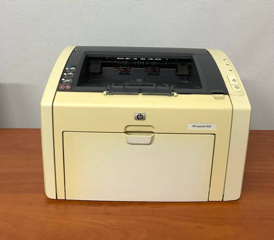 Принтер HP LaserJet 1022 б.в – фото, отзывы, характеристики в интернет ...